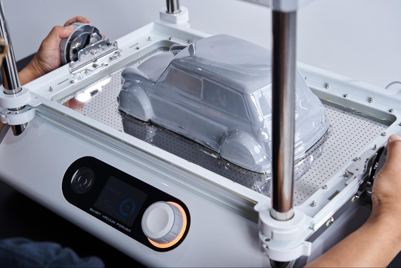 Desktop Vacuum Forming Machine - MY YARD - FORMART Smart Vacuum Former